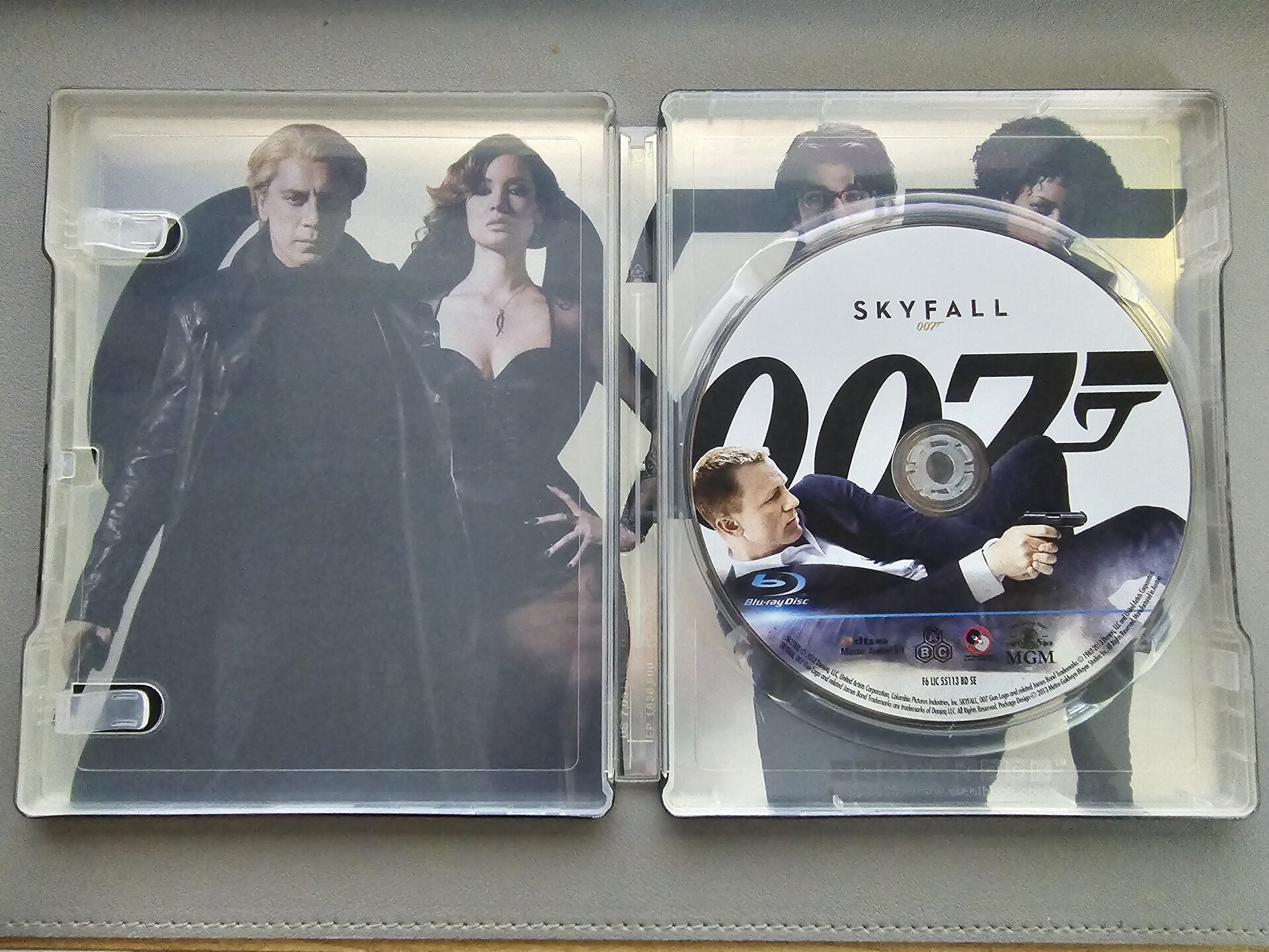 스카이폴 - DVDPrime