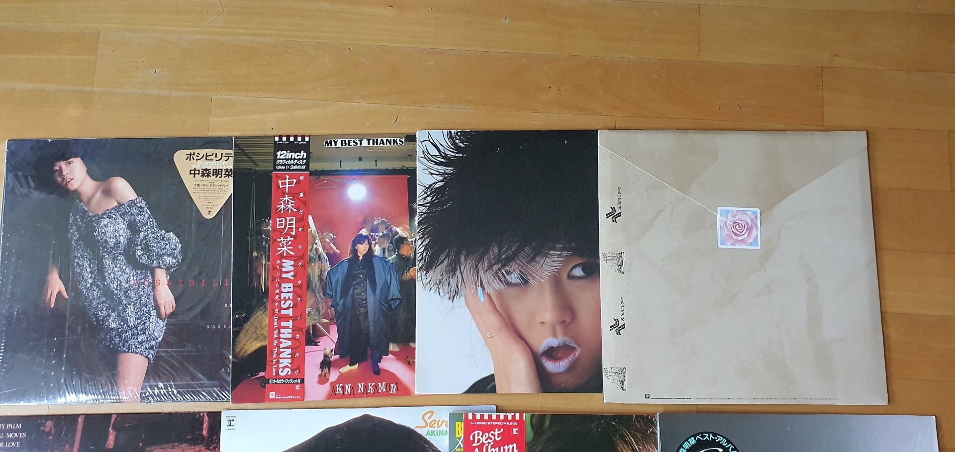 그동안 모아놓은 나카모리 아키나 LP들 - DPrime