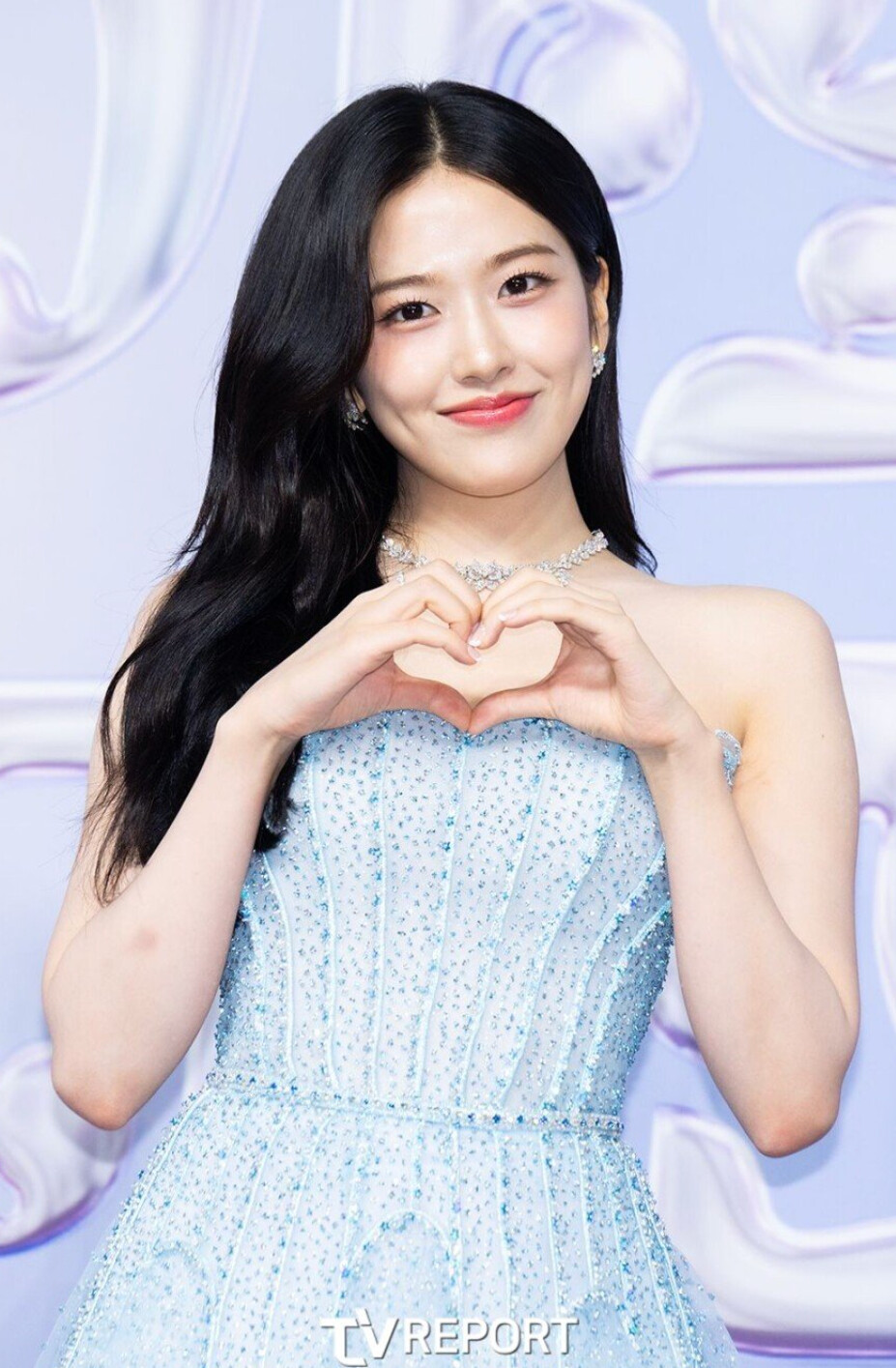 현 걸그룹 제일의 미녀가 SBS 가요대전 MC네요 - DPrime