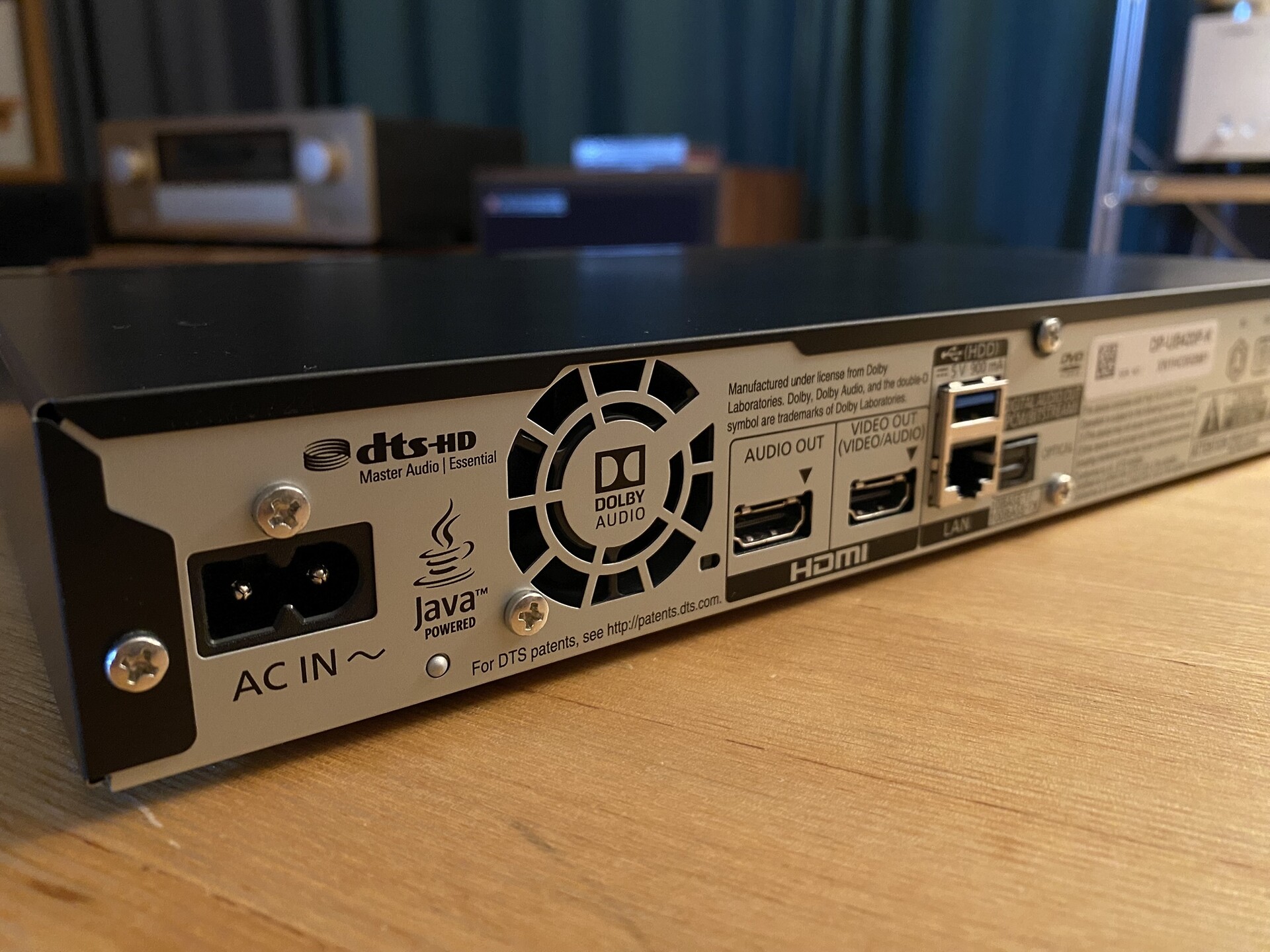 (판매완료) 파나소닉 DP-UB420P-K 4K UHD 플레이어 - DPrime