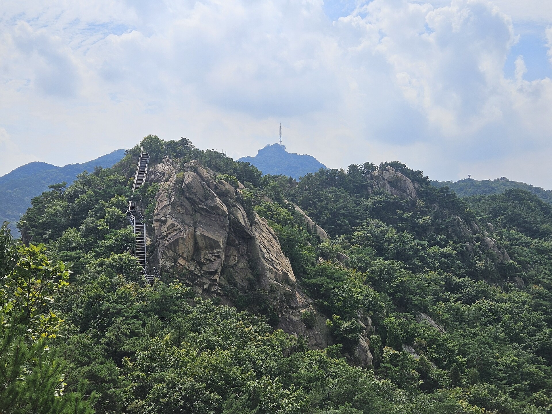 사당역에서 3-40분만 올라오면 ... - DVDPrime