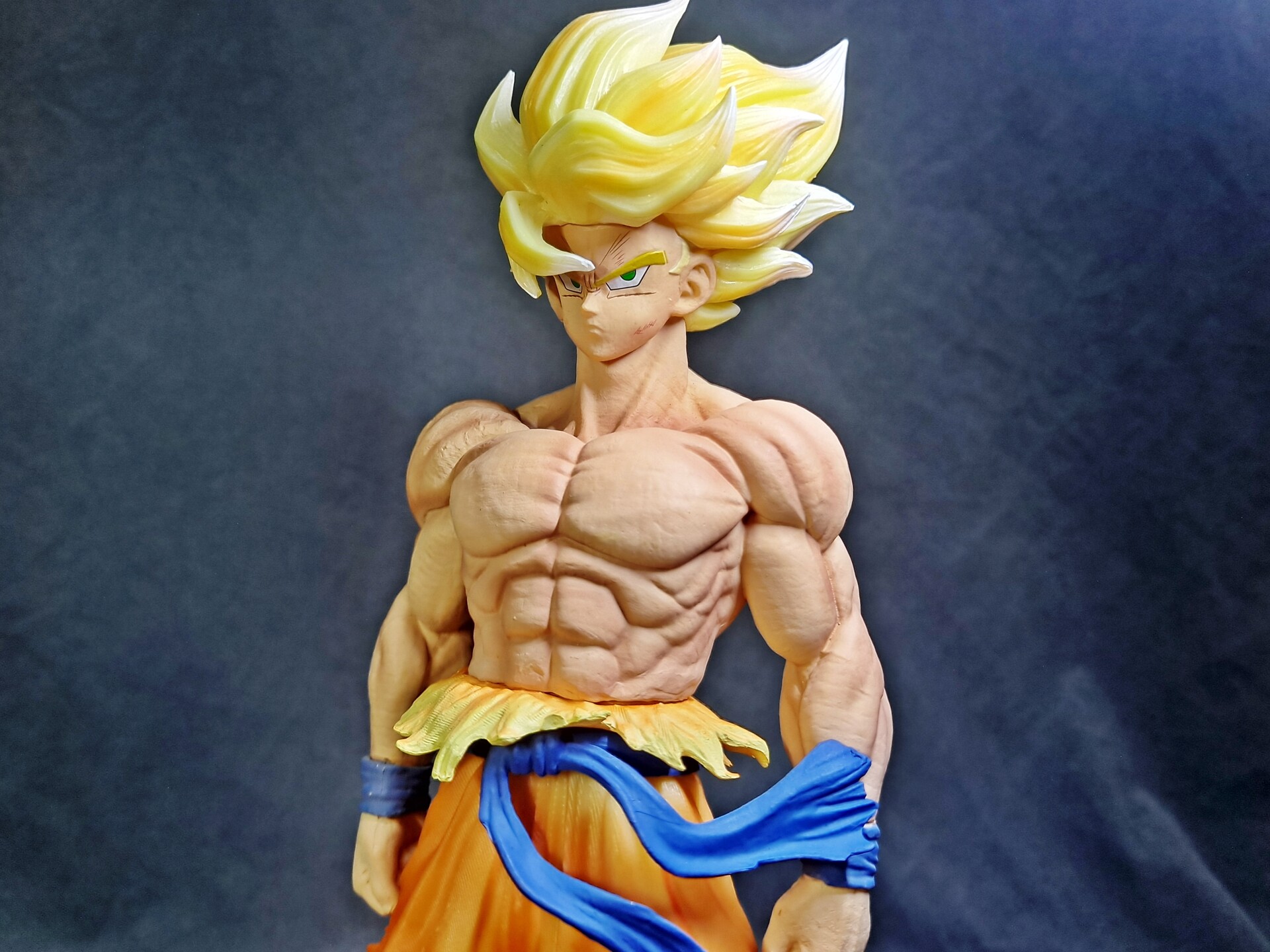 드래곤볼Z 손오공 초사이어인 피규어 - DVDPrime