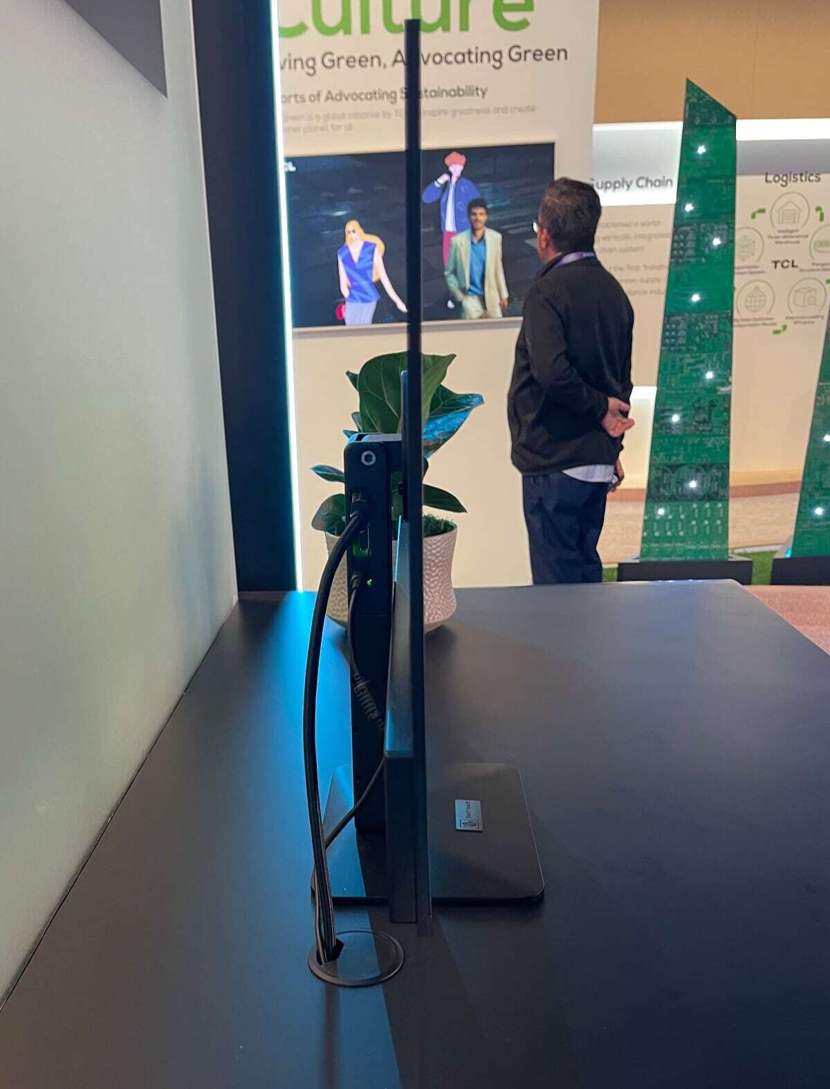 TCL의 유망한 RGB OLED 디스플레이에 대한 첫 인상 - DVDPrime