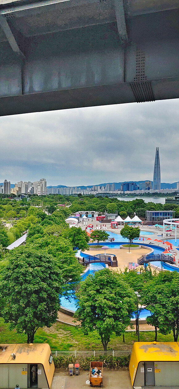 어제자 한강 수영장 현황.jpg - DVDPrime