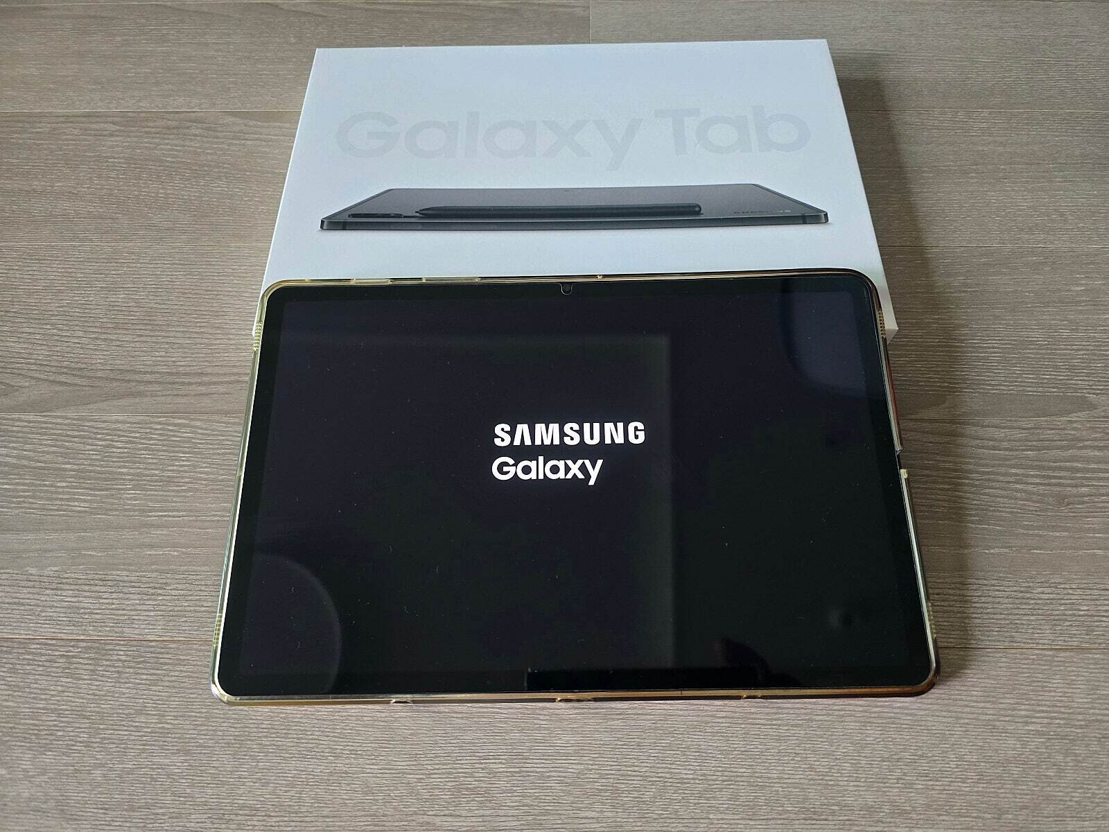 갤럭시 탭 s8 wifi 128기가 SM-X700 원박스.....완료....... - DVDPrime