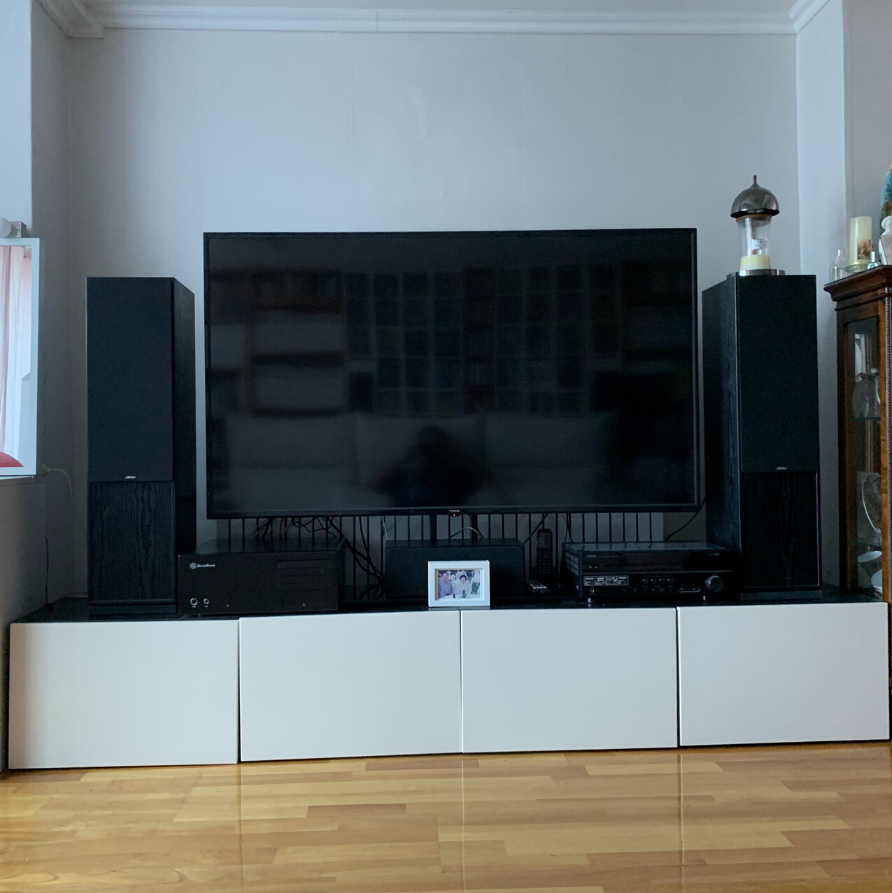 98인치 거실장 어떤거 쓰시나요?? - DVDPrime