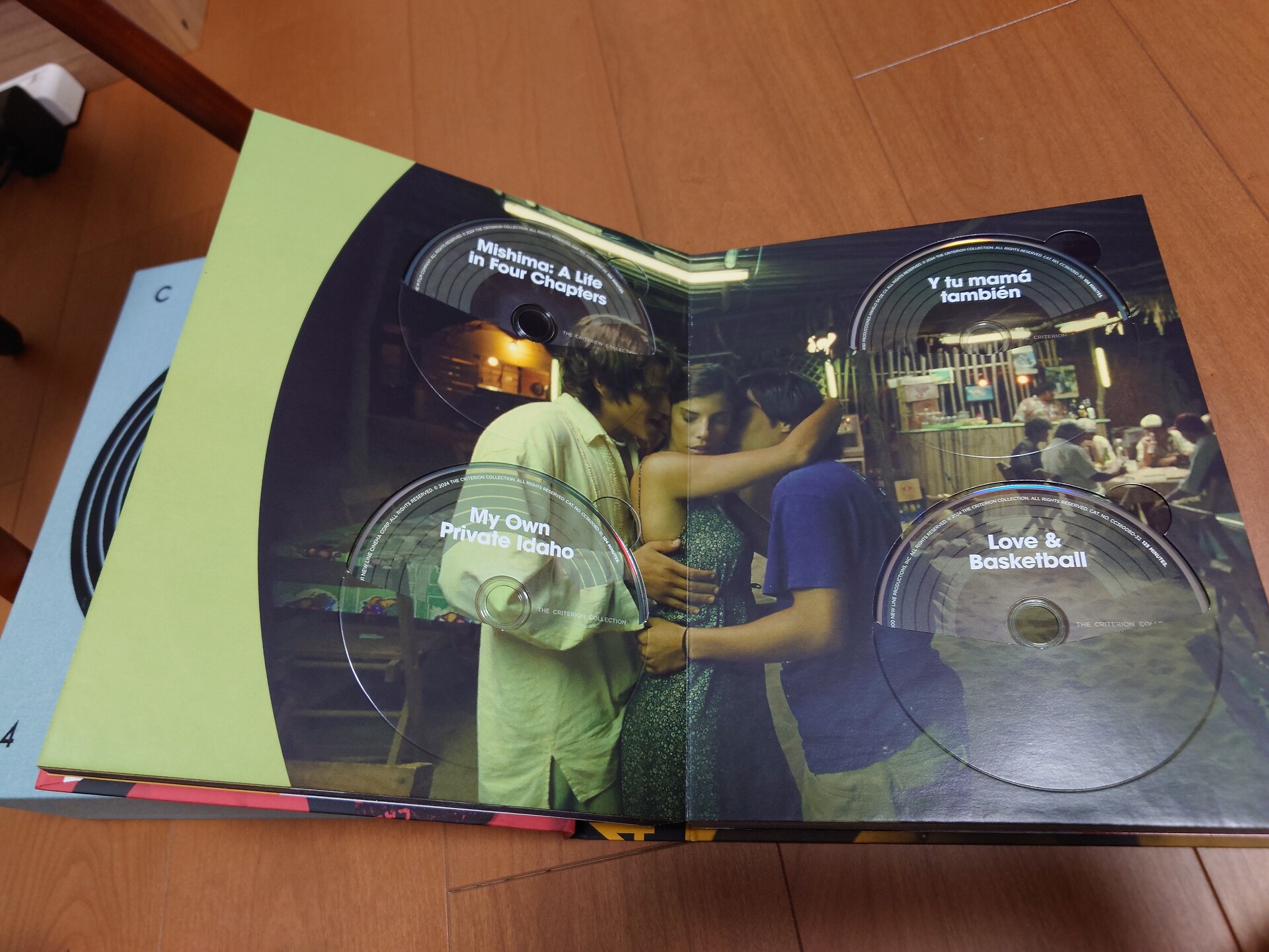 크라이테리언 40주년 기념 CC40 도착했습니다 - DVDPrime