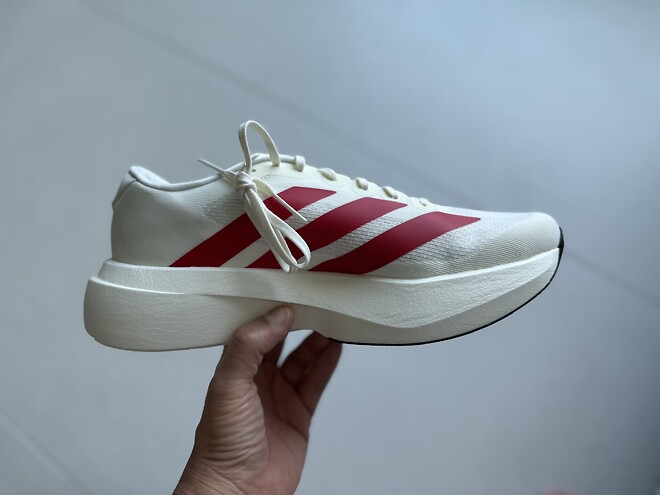 최고의 조깅화인 아디제로 에보슬(evo sl) 도착했어요. - DVDPrime