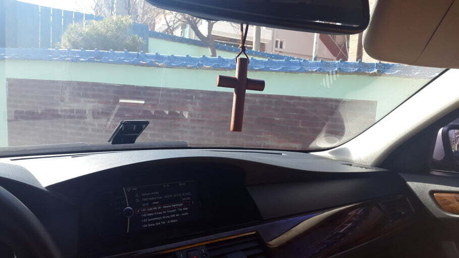 차 인테리어 살리는 아이템 top 3 - DVDPrime