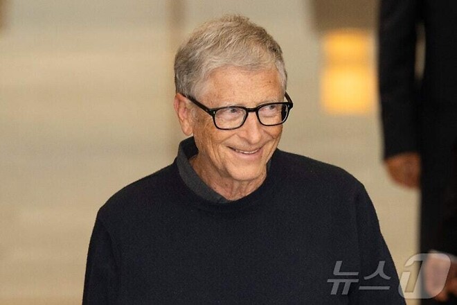 입국한 빌 게이츠(8/20) - DVDPrime