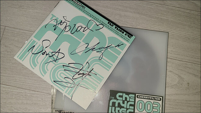 티아라 ABSOLUTE FIRST ALBUM 맴버 전원 친필싸인판 판매합니다. - DVDPrime