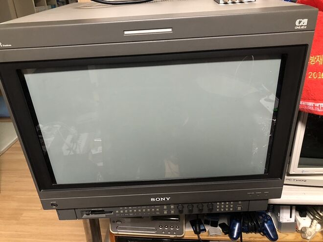 SONY BVM-F24 [브라운관], PVM-X550[OLED] 소니 방송용 모니터 판매합니다. - DVDPrime