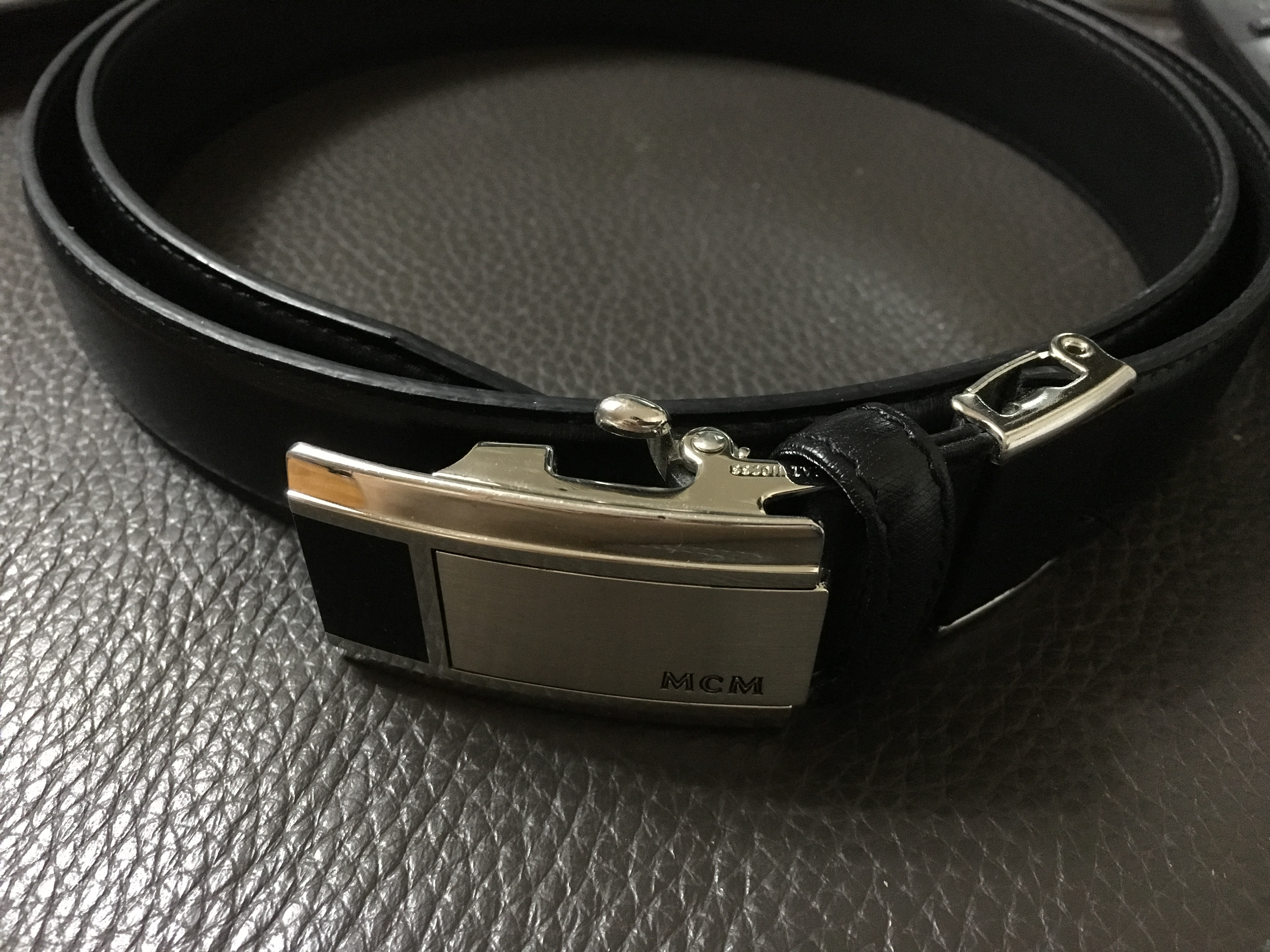 며칠 전 허리띠(벨트) 관련 글 올라왔었죠? - DVDPrime