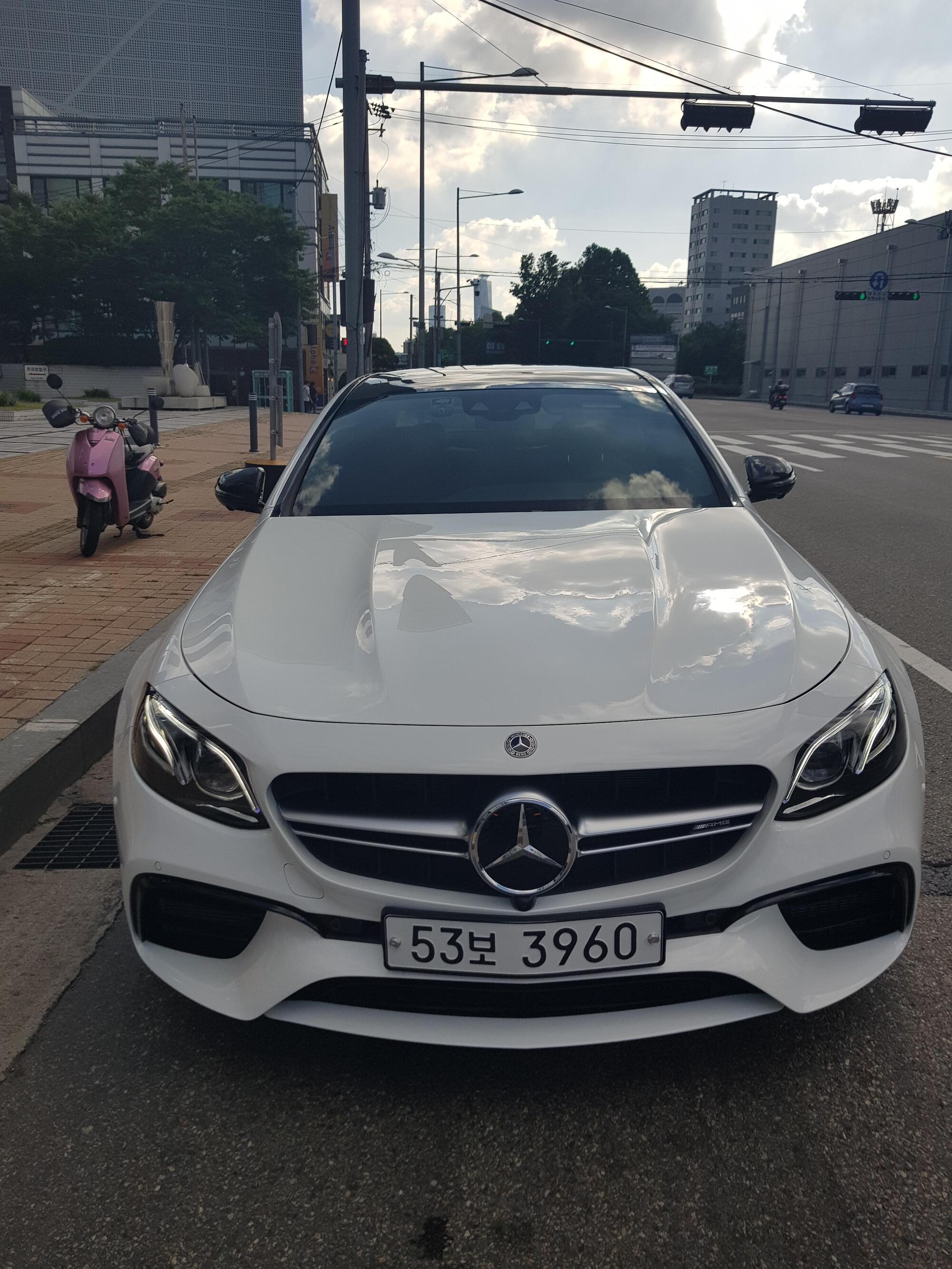 M5 vs E63s 여러분은 어떤 차가 더 맘에 드시는지요? - DPrime