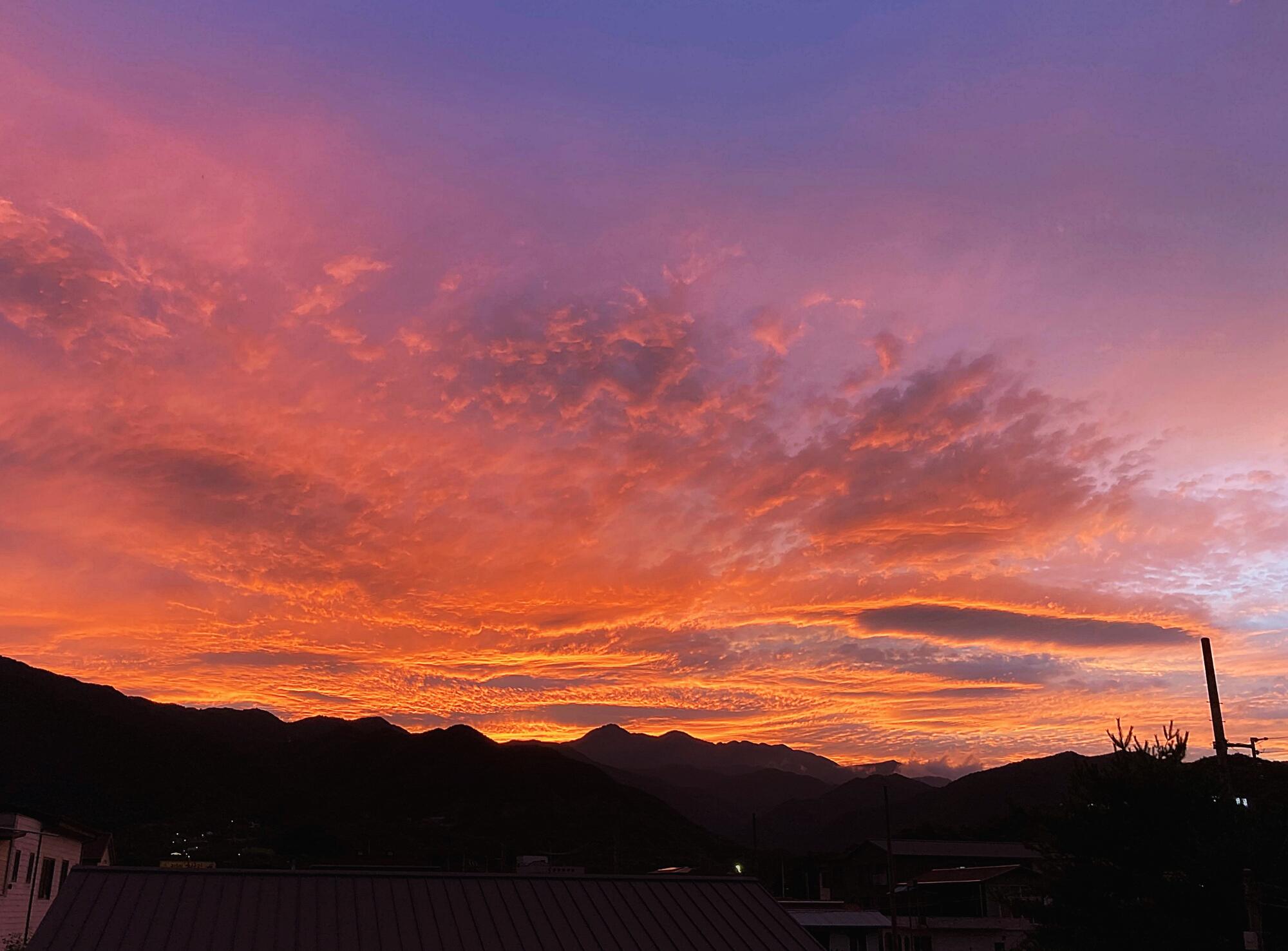 예전에 찍었던 집 앞 산 노을, 1탄 - DPrime