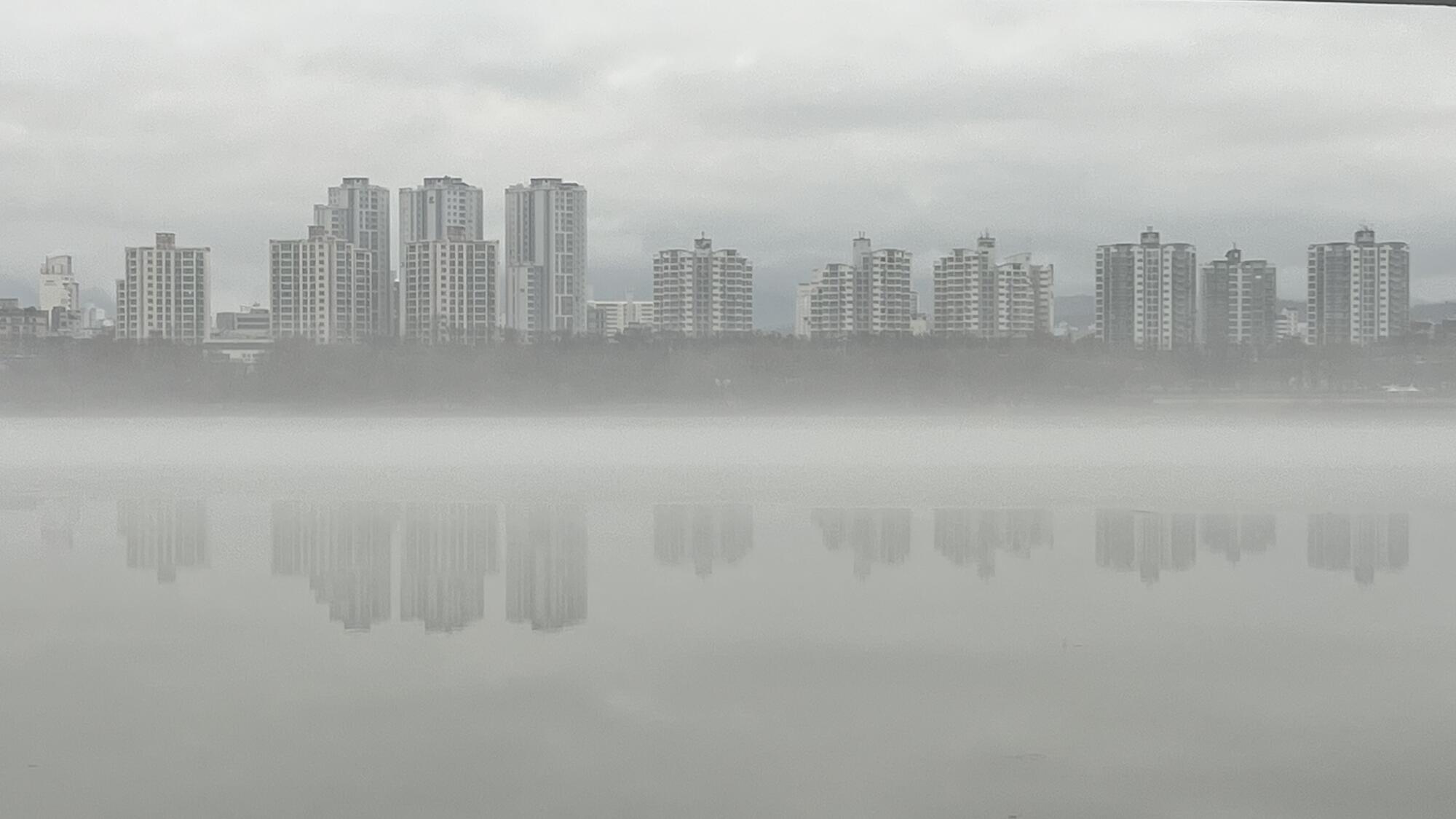 [사진] 차분한 아침입니다. - DPrime