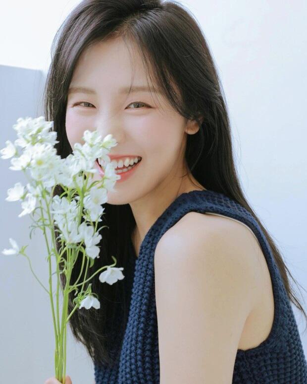 28살. 넘흐나 착하고 예쁜 아가씨 ^.^ - DPrime