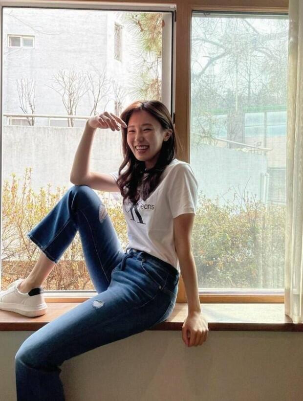 28살. 넘흐나 착하고 예쁜 아가씨 ^.^ - DPrime