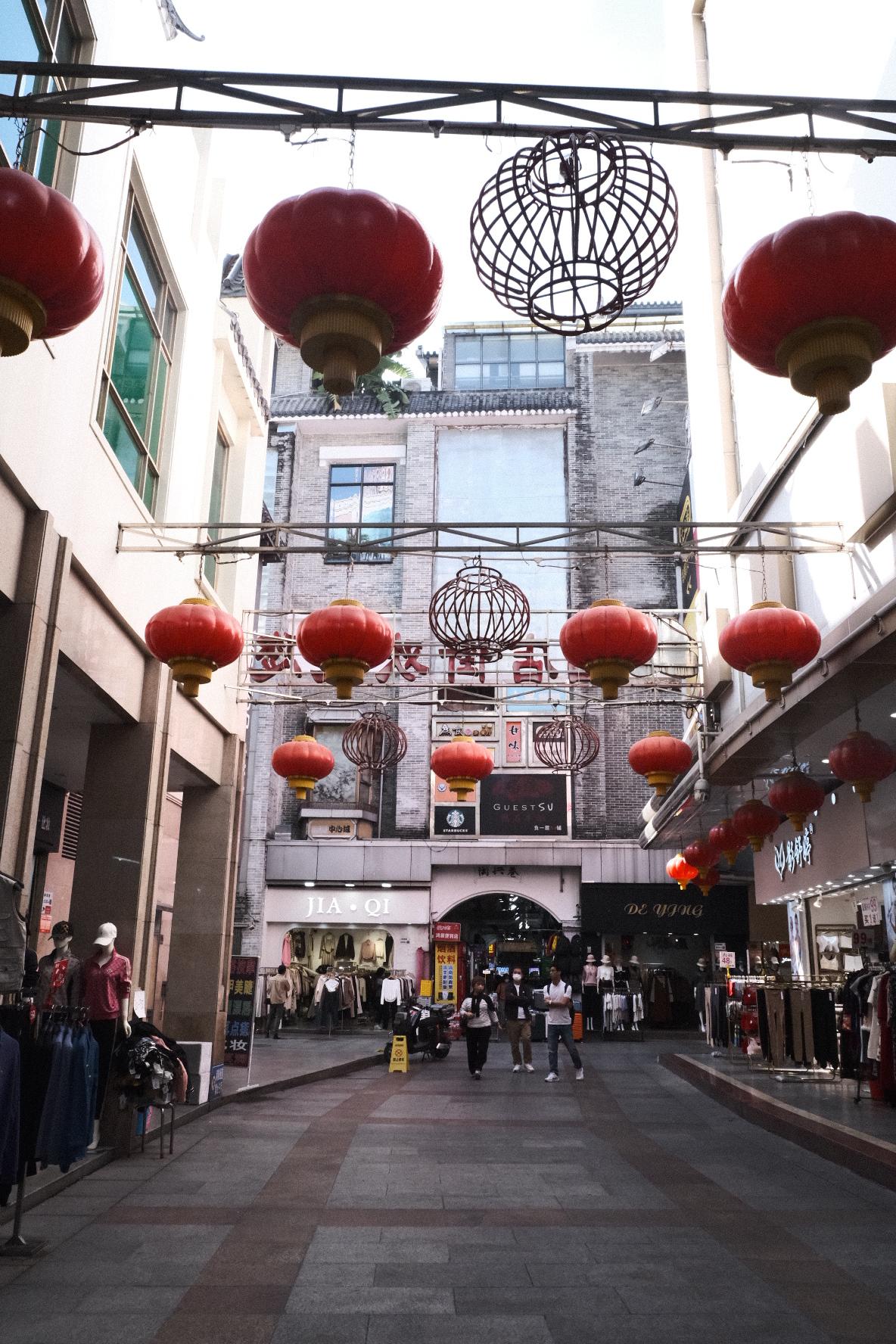 중국 심천 동문노가(东门老街） - DPrime