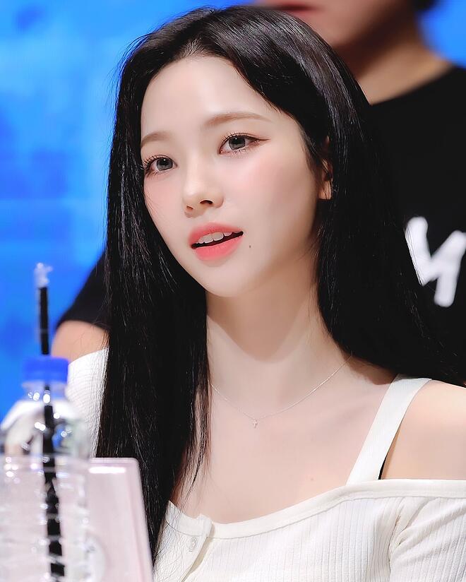 실제로 보면 예쁜 얼굴 - DPrime