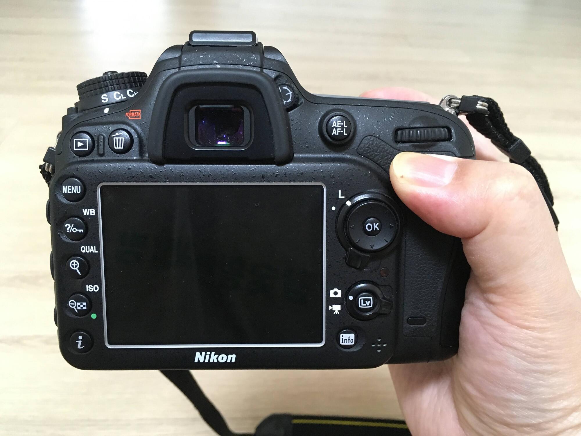 니콘 DSLR 카메라 및 렌즈 팝니다 - DPrime