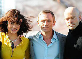 [007] Quantum of Solace 새로운 스틸과 동영상 - DPrime