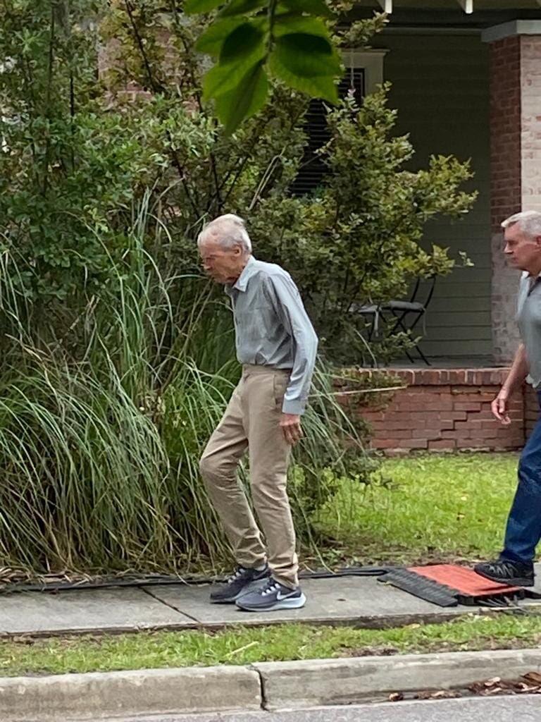 클린트 이스트우드 근황 - DVDPrime