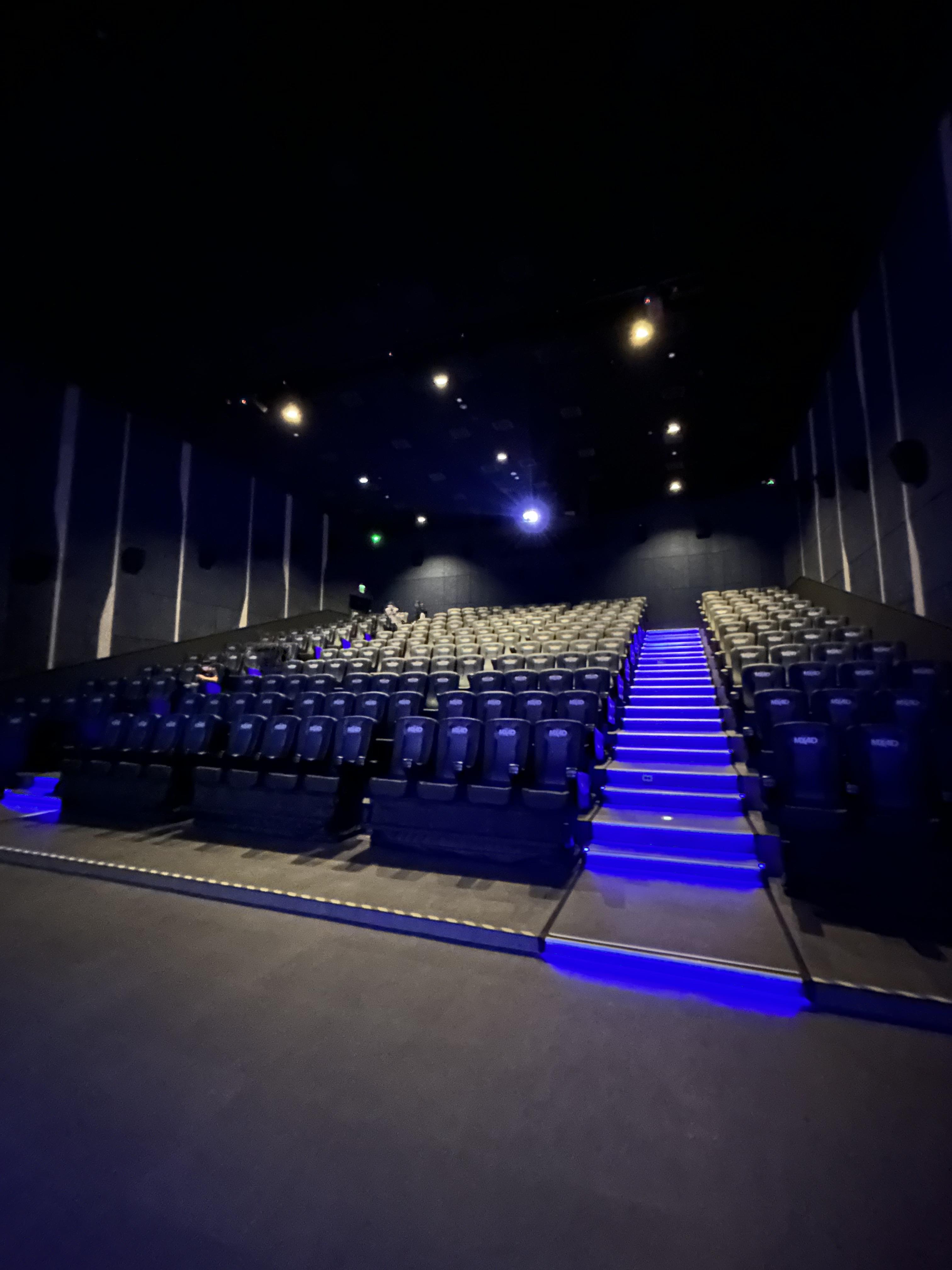 월드타워 MX4D관 후기 - DVDPrime