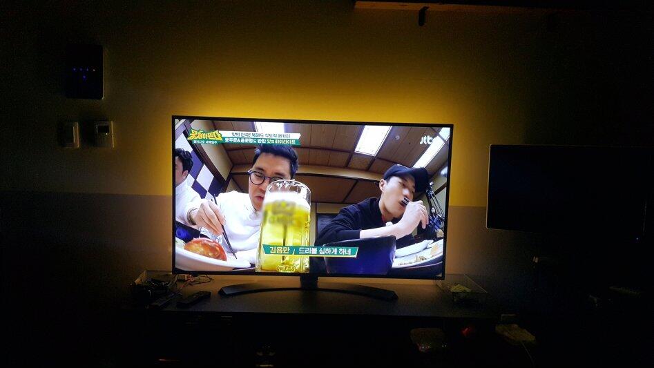 밤에 tv많이보시면 led스트랩 달아보세요 - DVDPrime