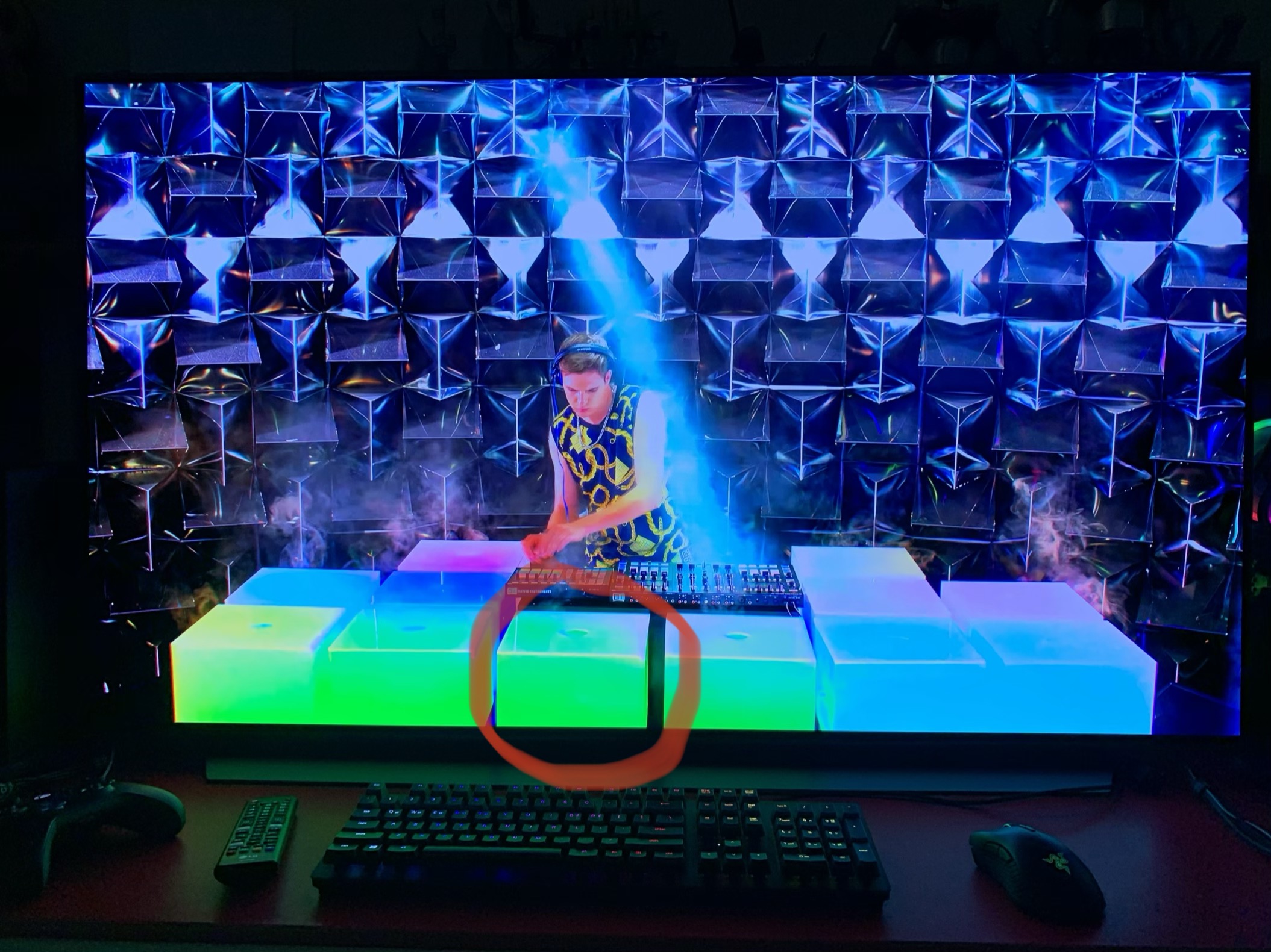 OLED 불량화소 교환하는 게 좋을까요? - DVDPrime