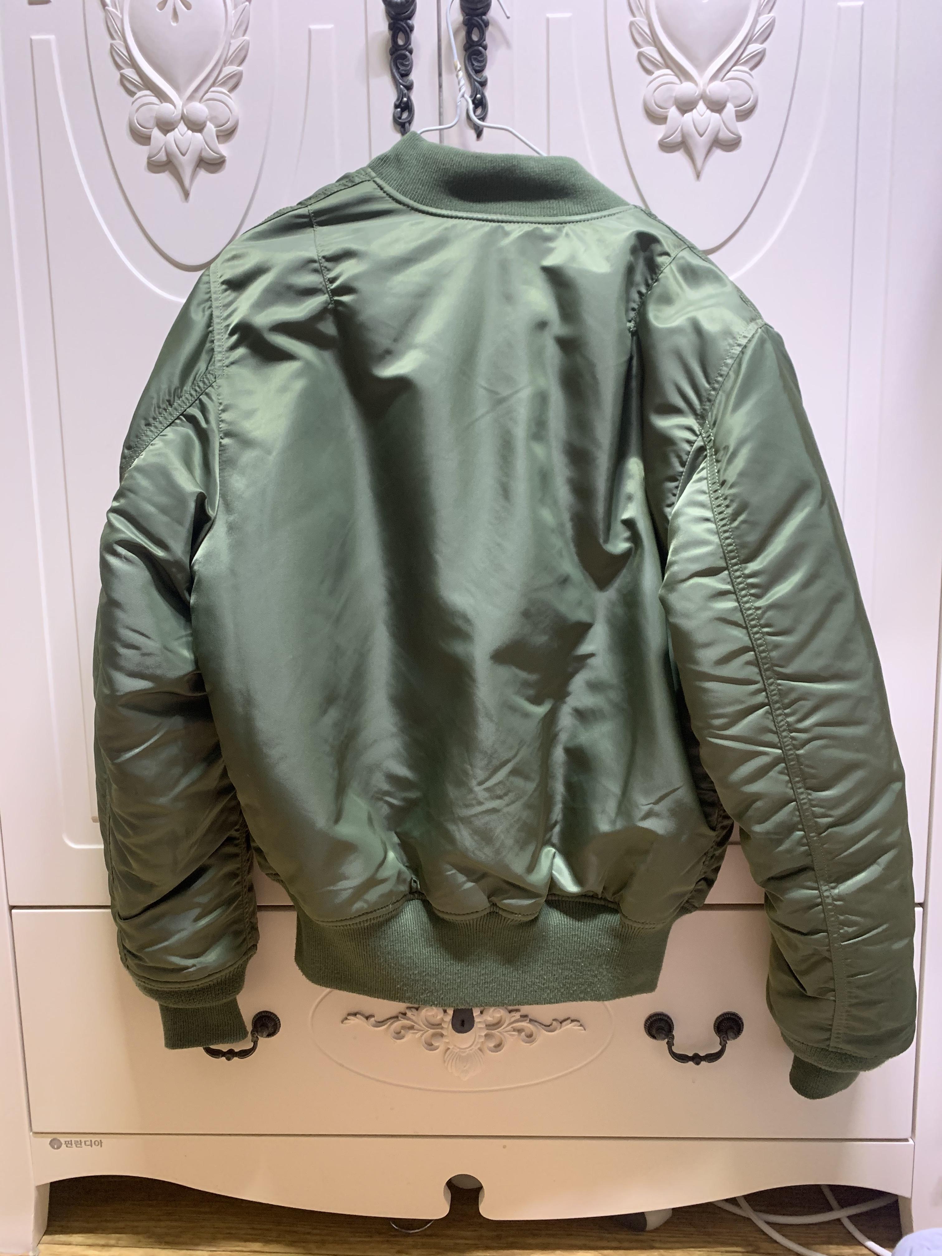 알파인더스트리 MA-1 레귤러핏 세이지그린 S사이즈 - 풋셀 커뮤니티