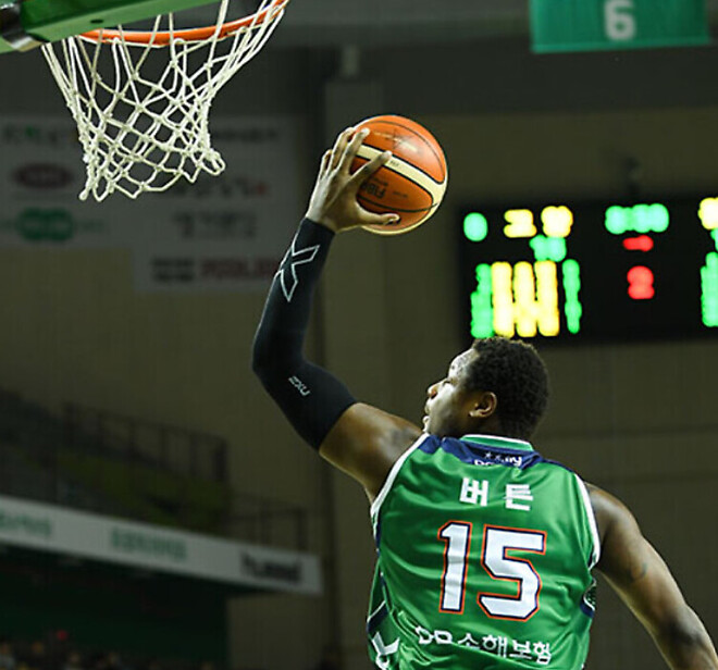 KBL역대최고용병 월드컵(16강) 디온테버튼vs안드레에밋 - MANIA