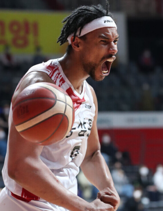 KBL역대최고용병 월드컵(8강) 헤인즈vs설린저vs버튼 - MANIA