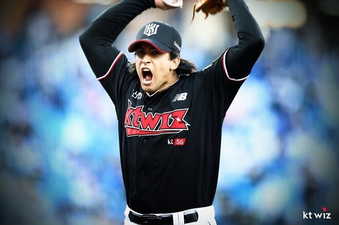 타브의 신 KT - MANIA