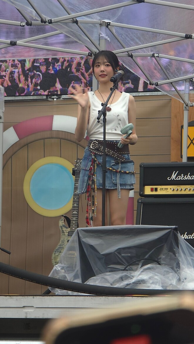 QWER 히나 - 장나영 - MANIA