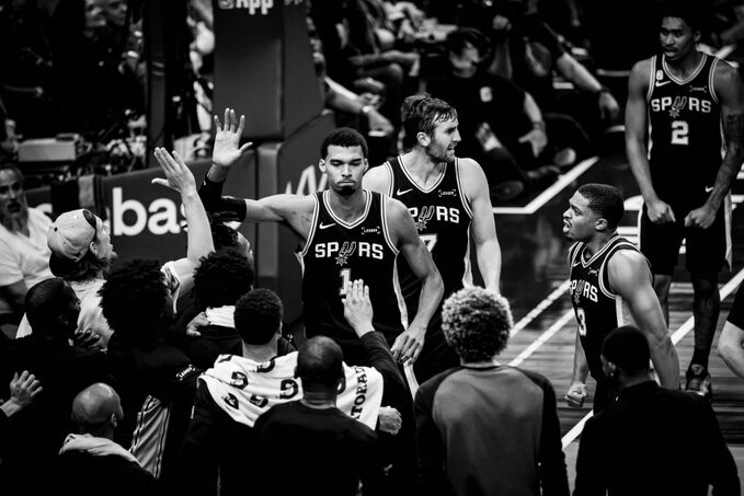 빅터 웸반야마!!! - 매니아 커뮤니티 NBA-Talk 게시판