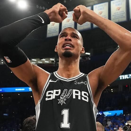 빅터 웸반야마 - 최대한 빠르게 우승하려고 하니, 마음의 준비들 하세요. - 매니아 커뮤니티 NBA News 게시판