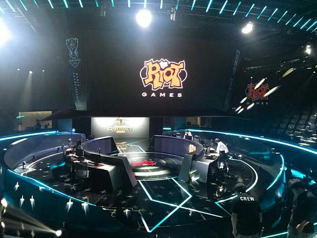 LCK 전용 경기장 내부 모습 - NBA Mania