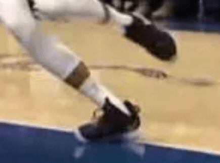 PG4 : 미국 매장판 vs EP, 일부 PG4에만 뒤틀림 방지 지지대가 있다 - MANIA