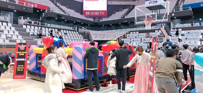 [데이터주의] 두서없는 어제 KT vs. SK 직관 이야기와 경기장 사진들 - MANIA