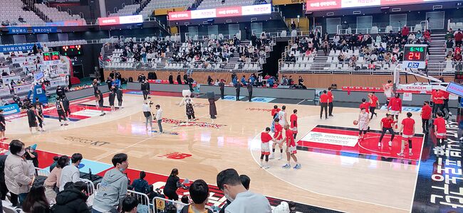 [데이터주의] 두서없는 어제 KT vs. SK 직관 이야기와 경기장 사진들 - MANIA