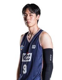 ‘4연승’ KCC 꺾고 단독 1위, 그럼에도 반성한 유도훈 정관장 감독, 왜 자책했나…“KCC 추격 허용, 나의 운영 미숙” - MANIA