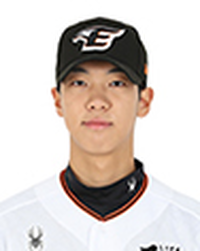 진짜 좌타 상대 OPS 제일 안좋은 투수를 올리는게 - MANIA