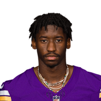 주드 벨링엄에게 자신의 축구실력을 뽐내는 조던 애디슨 - MANIA