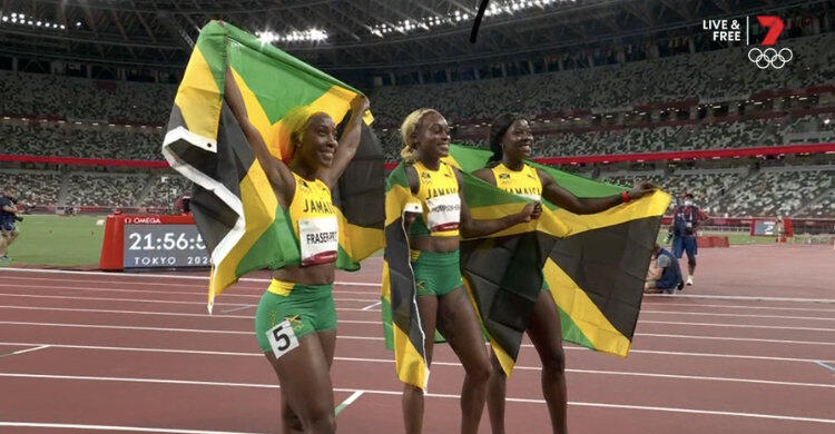 오늘 있었던 여자 100m 결승.gif - 세리에매니아